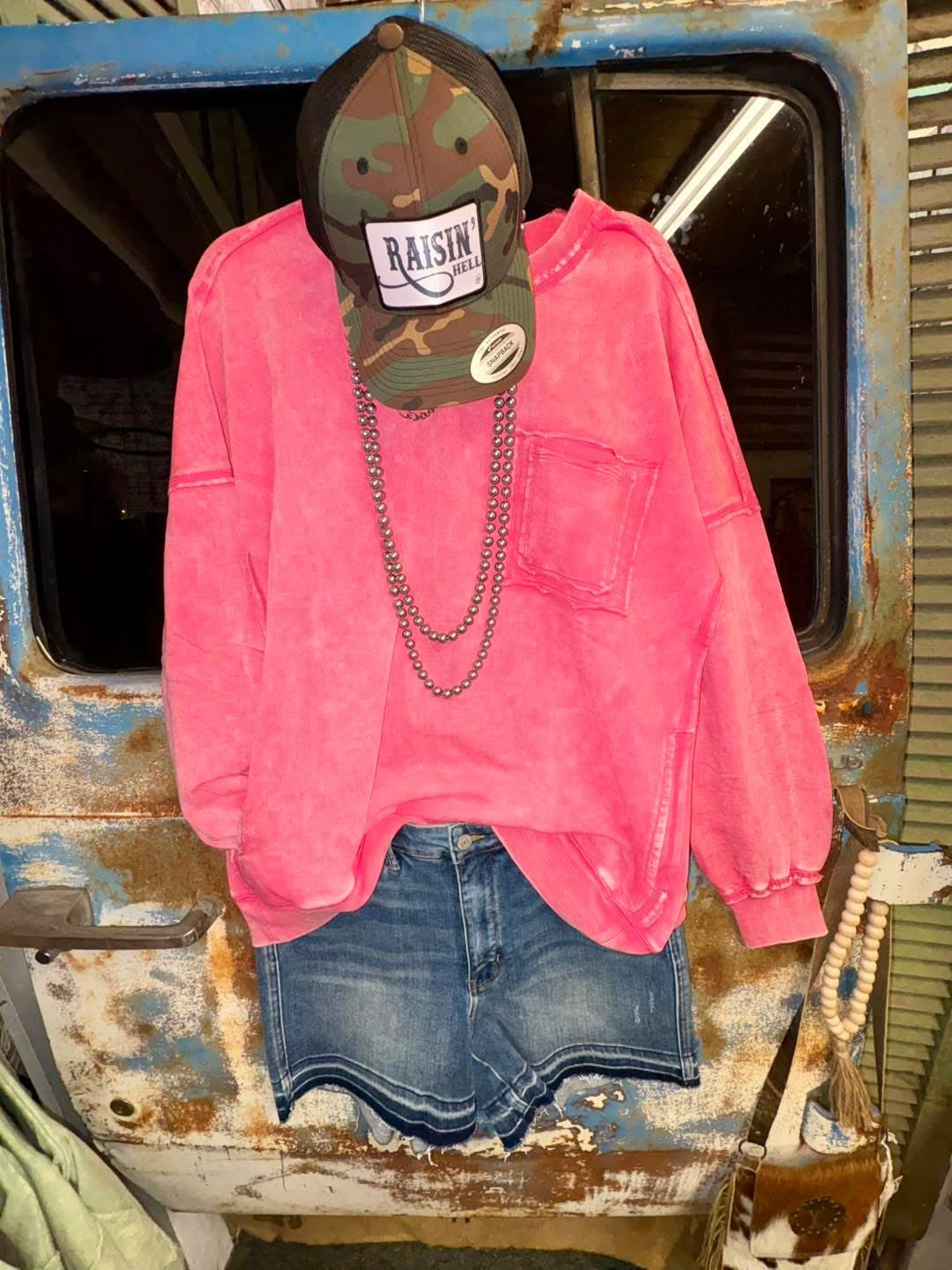 Mineral Washed Crewneck Sweatshirt – Vintage Meets Boho at The Ole Mill